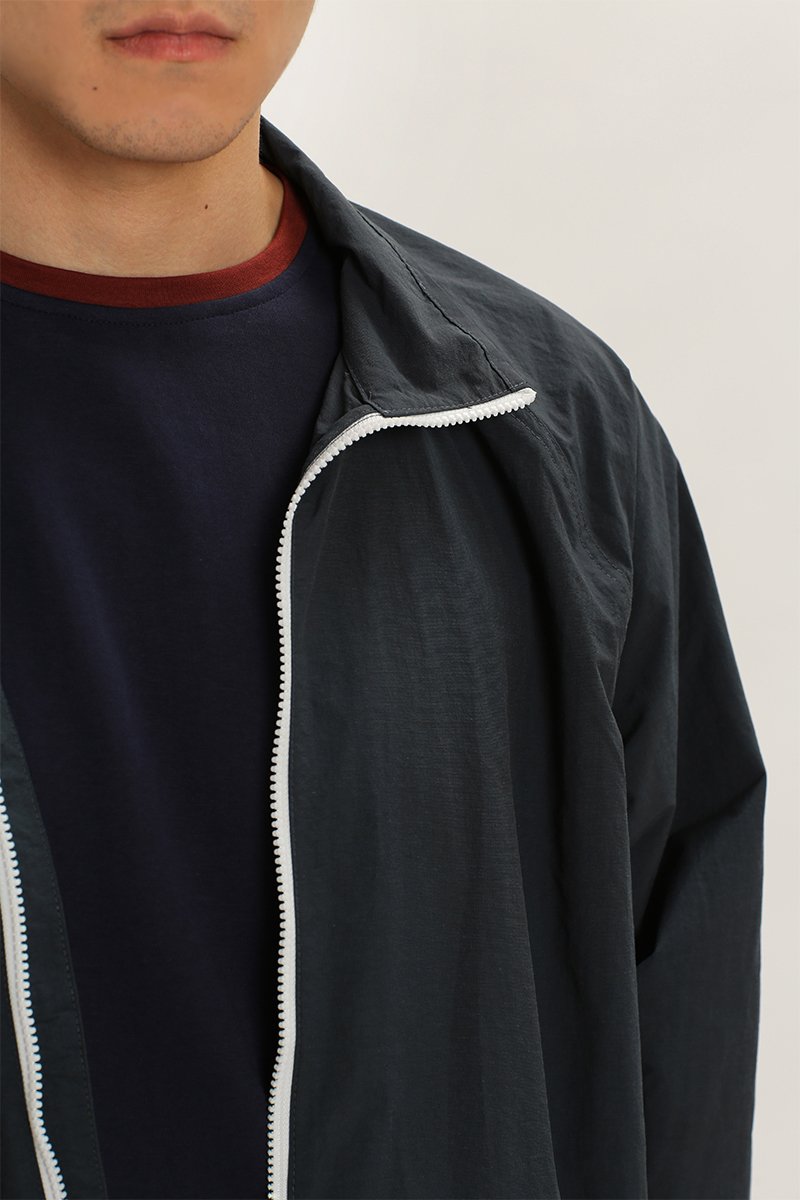 KAZE OVERSIZED WINDBREAKER IN CHARCOAL