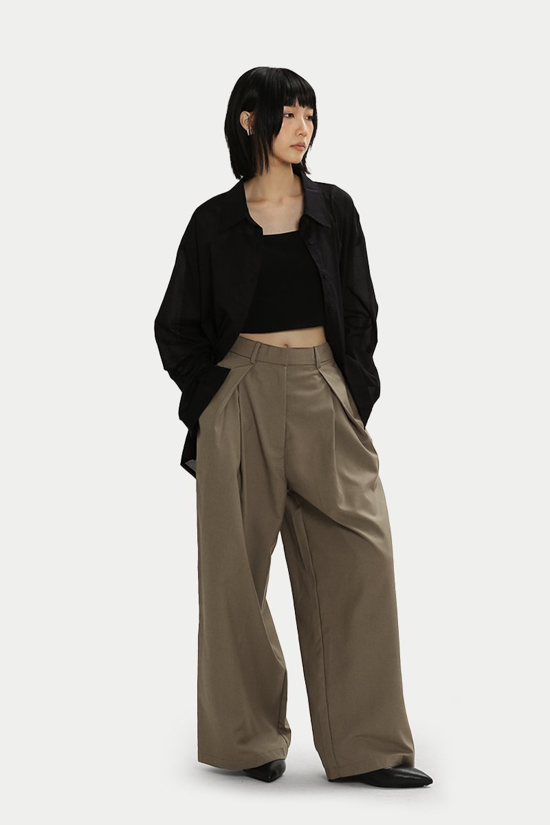 LYLE SUIT CROSS PLEATED PANTS IN TAN