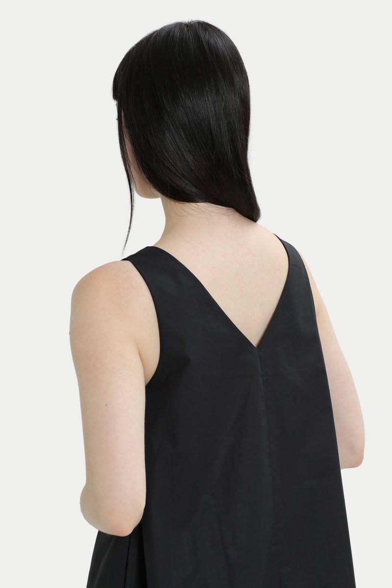 MINORI CLOUD MIDI DRESS IN BLACK