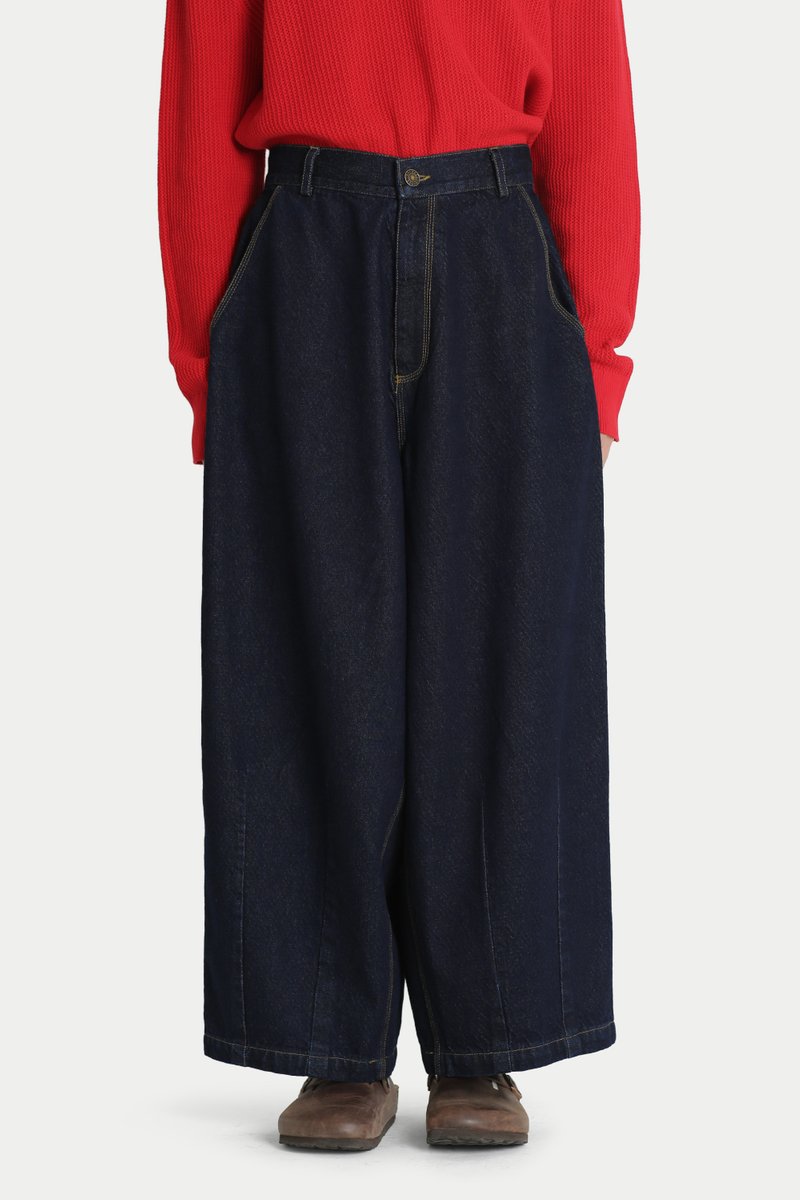 IZZY WIDE-FIT BARREL JEANS IN DARK WASH